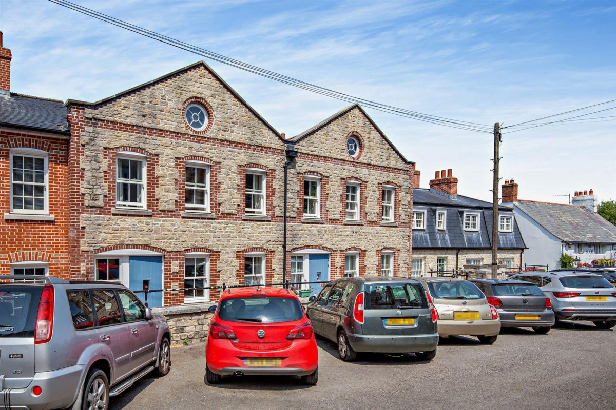 Harbour Lights, North Quay, Weymouth | McCarthy and Stone Resales