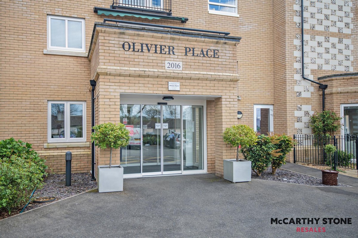Olivier Place, Hart Close, Wilton, SP2 0FW | McCarthy and Stone Resales