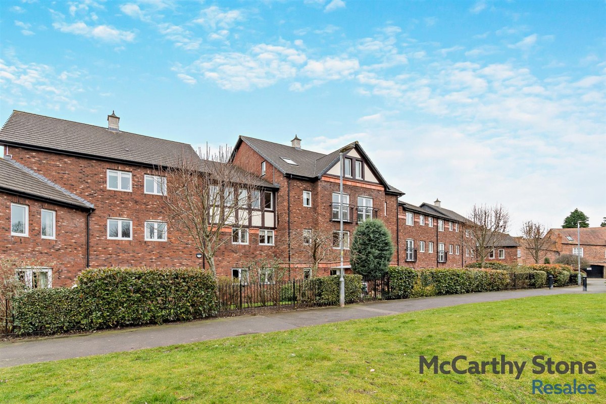 Beatty Court, Holland Walk, Nantwich | McCarthy and Stone Resales
