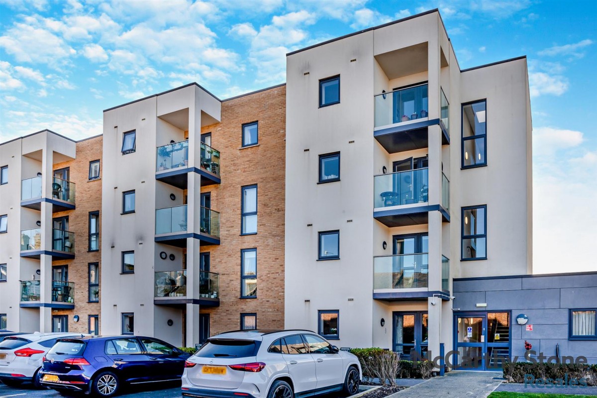 Neptune House, Heene Road, Worthing | McCarthy and Stone Resales