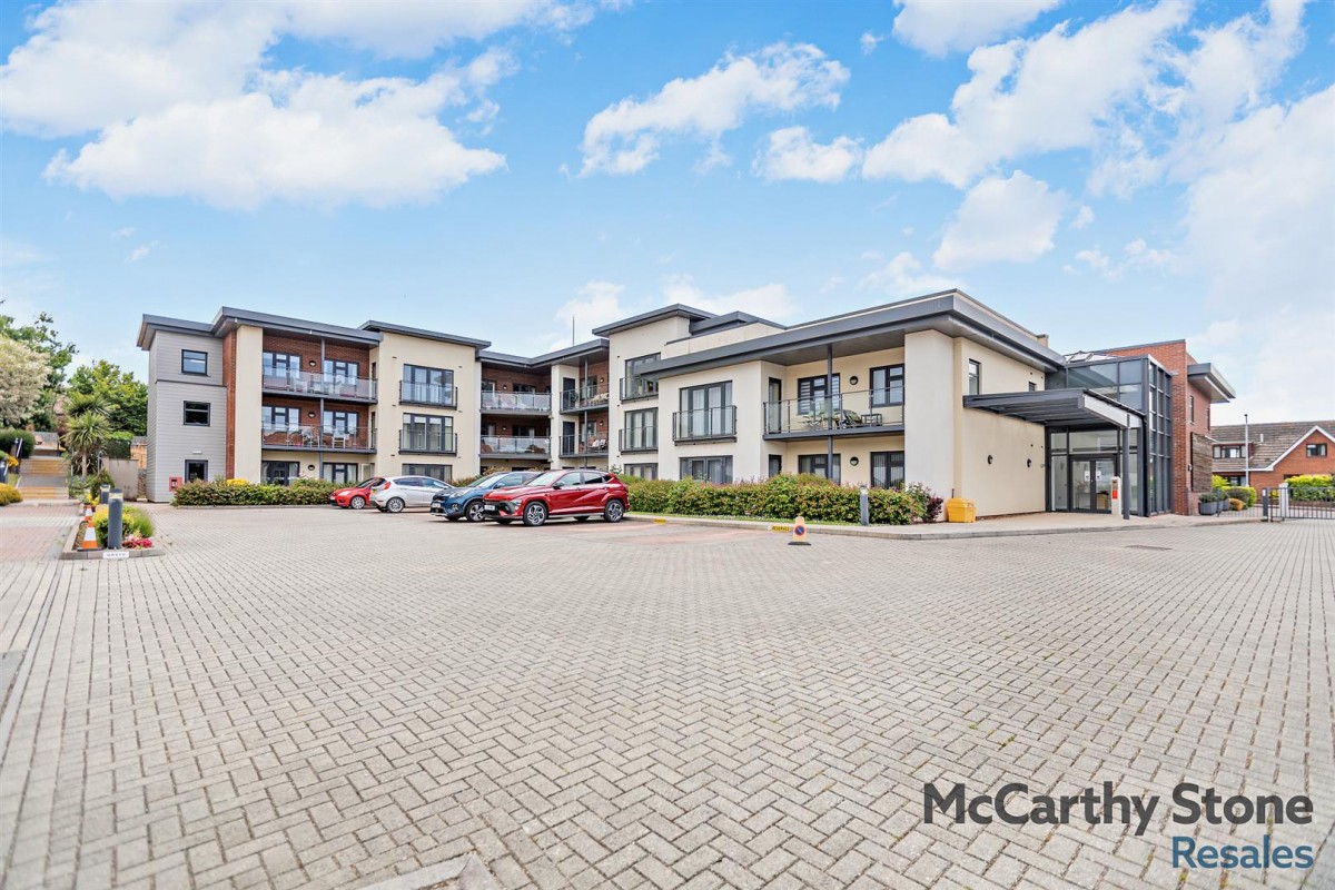 Pincombe Court, Buckingham Close, Exmouth | McCarthy and Stone Resales