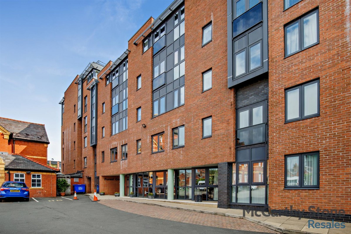 Forest Court, Union Street, Chester, CH1 1AB | McCarthy and Stone Resales