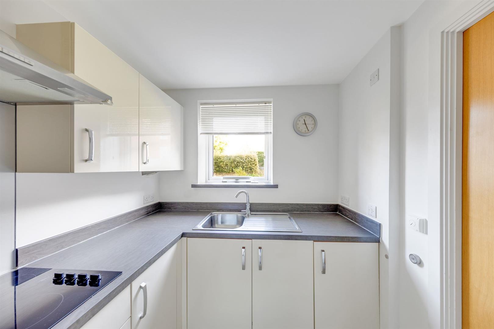 Dukes Ride, Crowthorne, RG45 6GT | McCarthy and Stone Resales