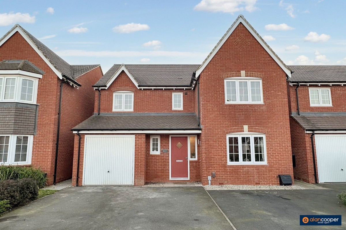 Millington Drive, Royal Park, Nuneaton, CV11 6WS - Alan Cooper Estates