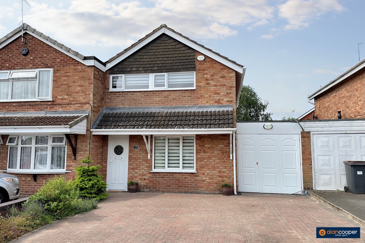 Cumberland Drive, Stockingford, Nuneaton, CV10 8BU - Alan Cooper Estates