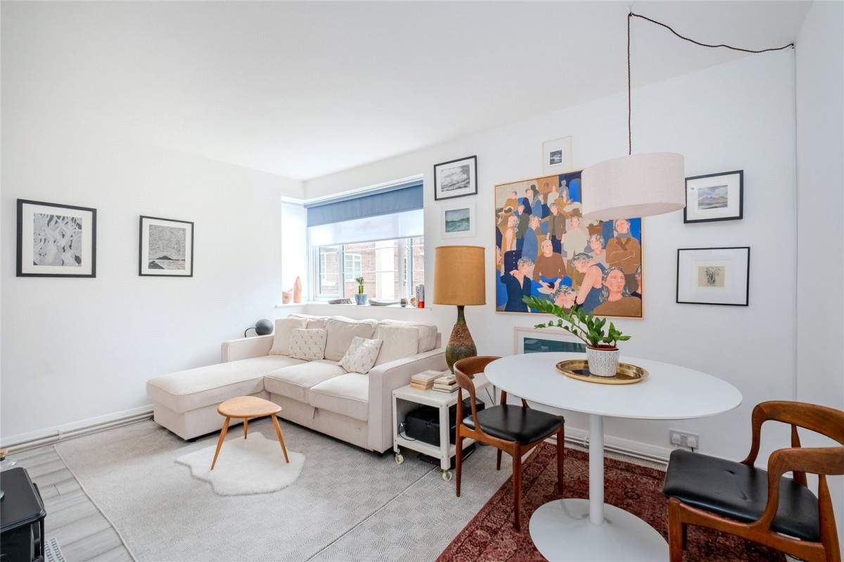 London | Brooks Estate Agents