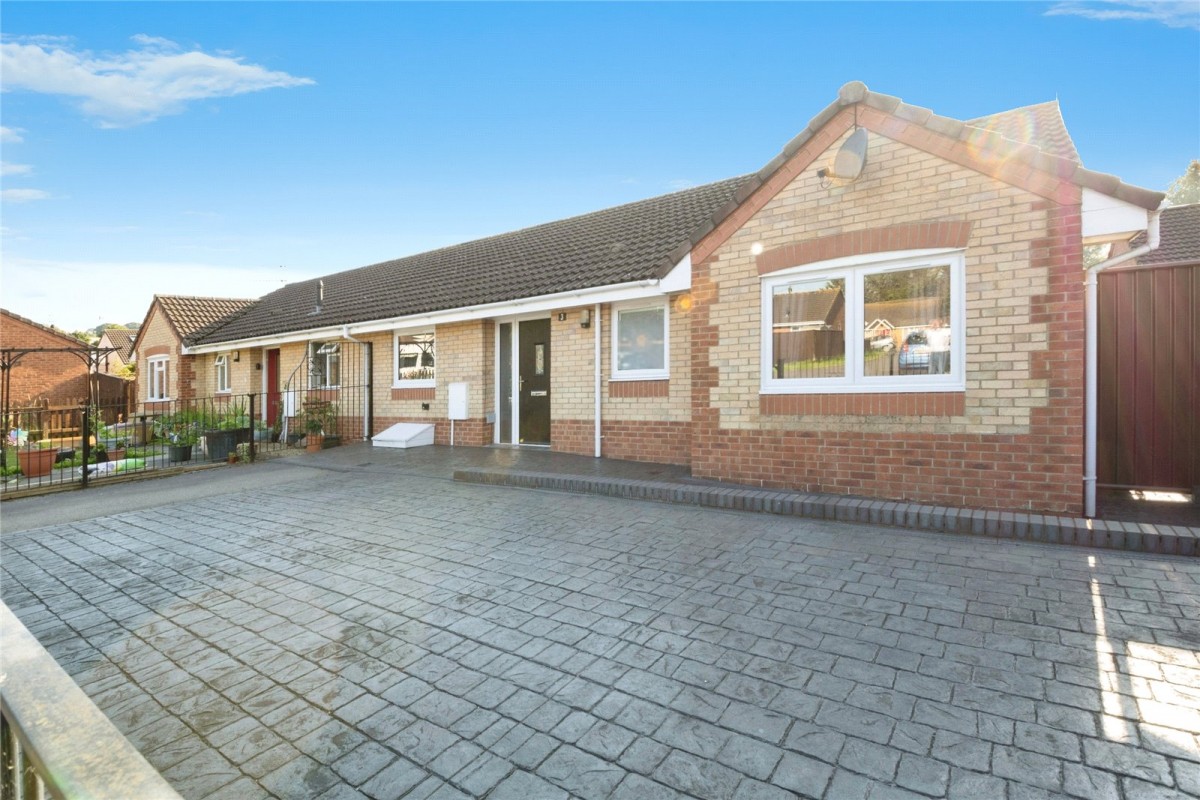 2 bedrooms Bungalow for Sale in Ashton Vale, BRISTOL | CJ Hole