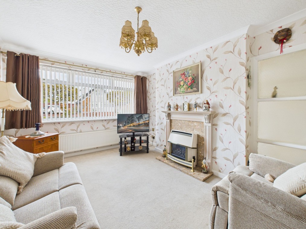 Gardenia Crescent, Nottingham, NG3 | David James