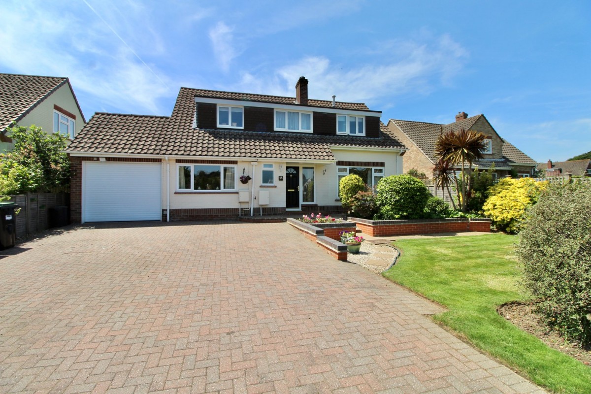 Lentune Way, Lymington, Hampshire | Fells Gulliver Estate Agents