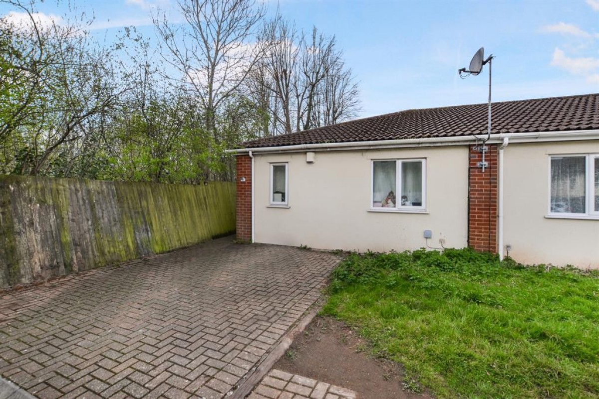 Randolph Close, Hartcliffe, Bristol, BS13 | Hunters Estate Agents ...