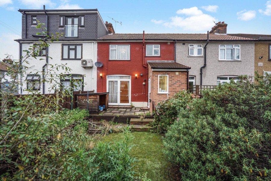 Eric Road, Chadwell Heath, RM6 | Hunters Estate Agents & Letting Agents