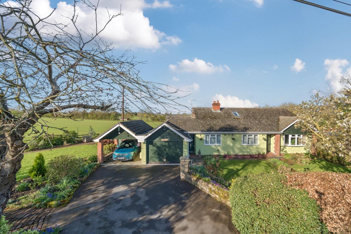 Summerland, Radway Road, Nunnington, Hereford, HR1 3NJ | Hunters Estate ...