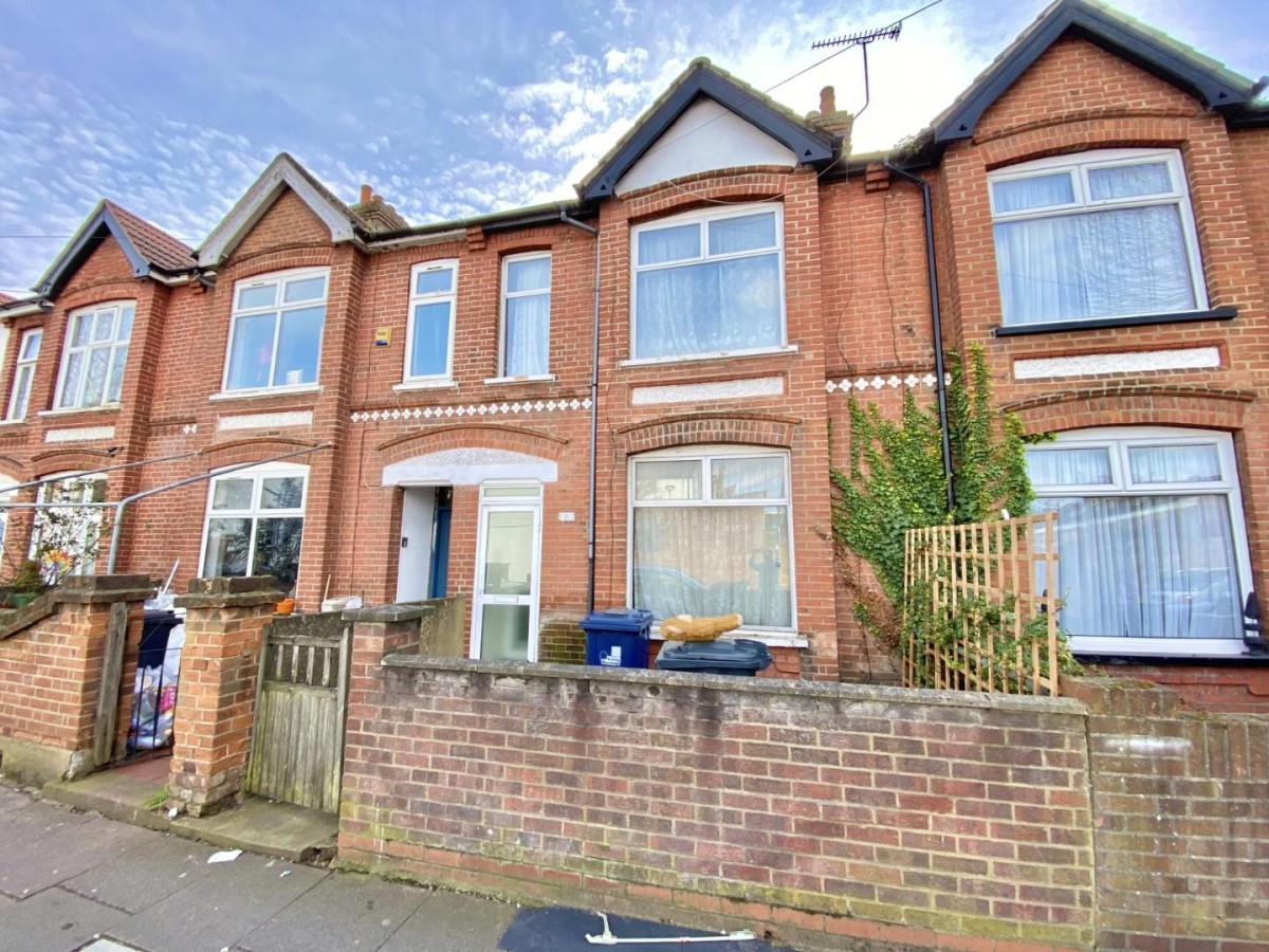 Beaconsfield Road, Southall, UB1 1BZ | Hunters Estate Agents & Letting ...