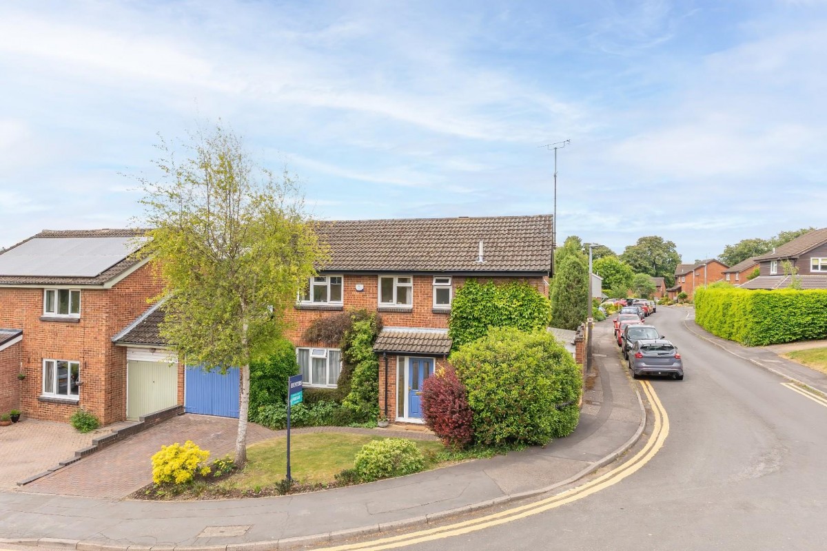 Mortimer Hill, Tring | Hunters Estate Agents & Letting Agents