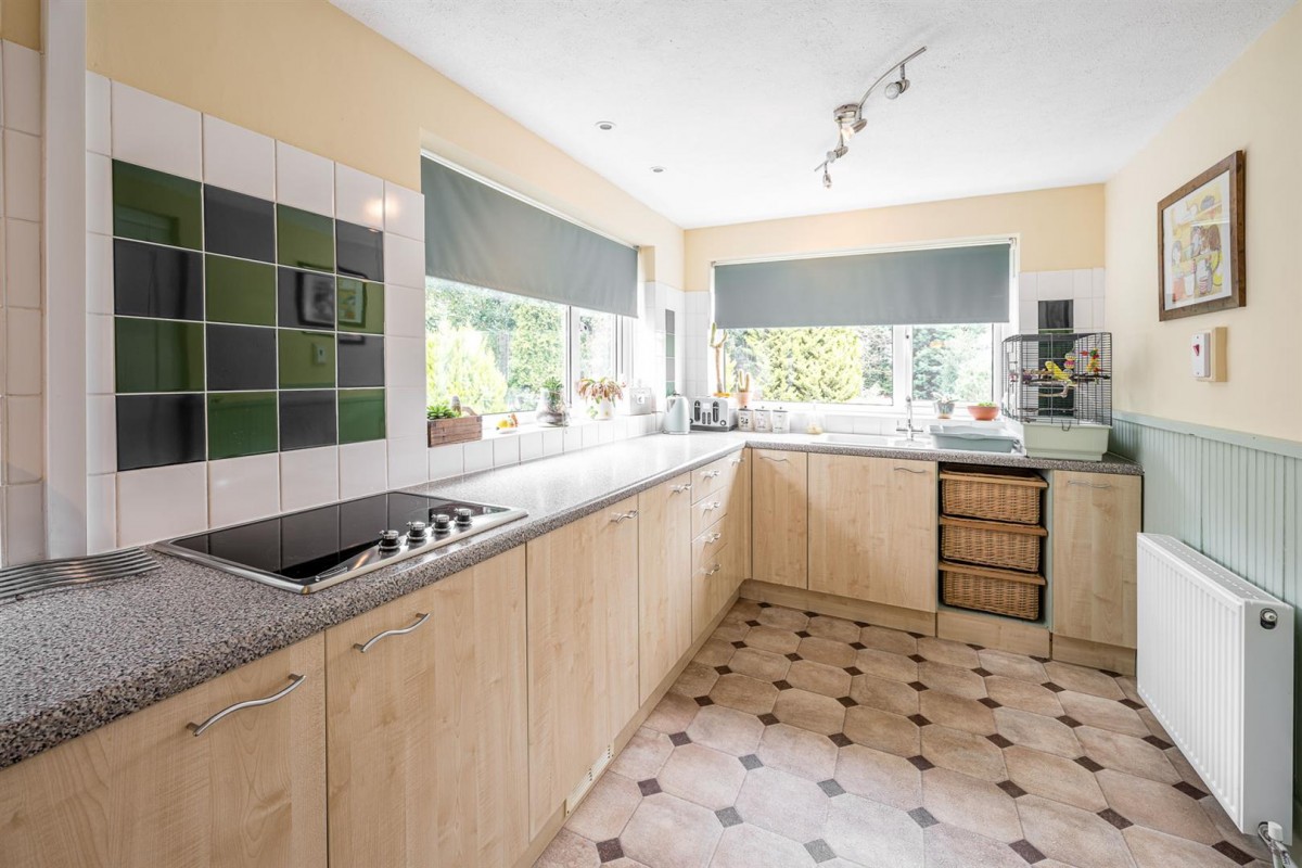 Oakfield Road, Wordsley, Stourbridge, DY8 5XS | Hunters Estate Agents ...