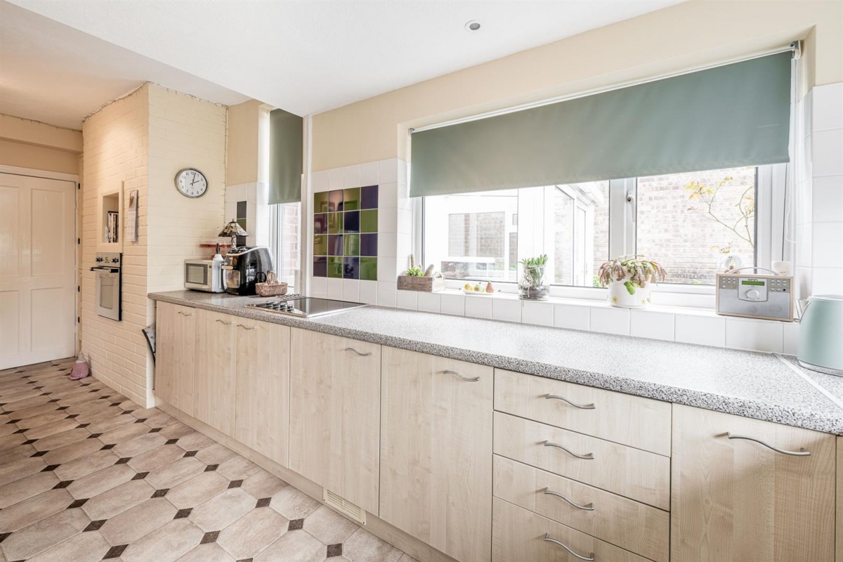 Oakfield Road, Wordsley, Stourbridge, DY8 5XS | Hunters Estate Agents ...