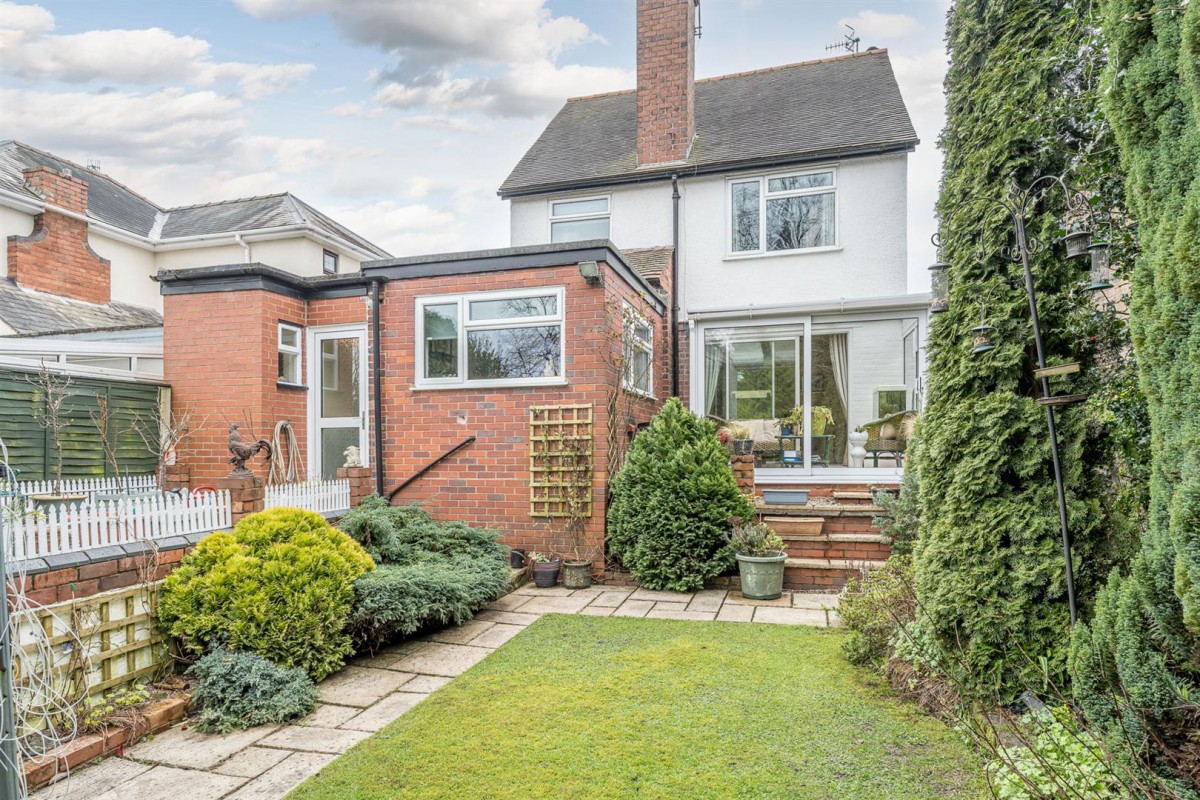 Oakfield Road, Wordsley, Stourbridge, DY8 5XS | Hunters Estate Agents ...