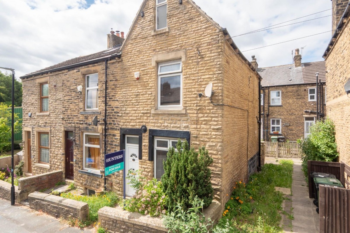 Wood Vine Street, Leeds, LS28 | Hunters Estate Agents & Letting Agents