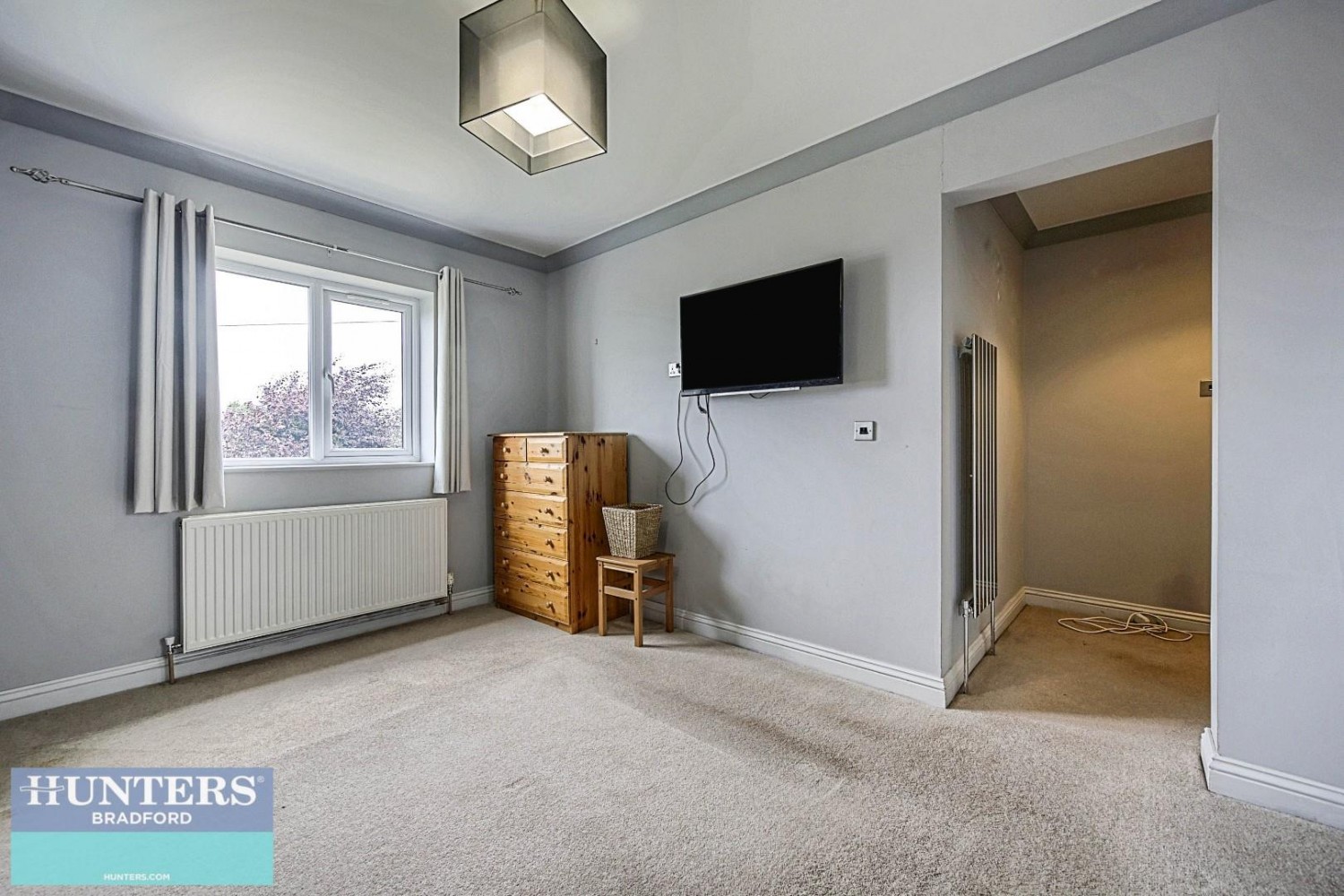 Hunsworth Lane East Bierley, Bradford, West Yorkshire, BD4 6PU ...