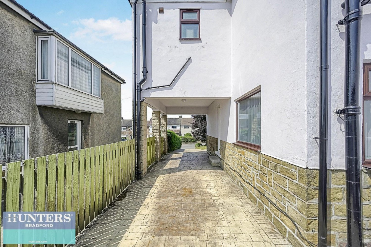 Hunsworth Lane East Bierley, Bradford, West Yorkshire, BD4 6PU ...