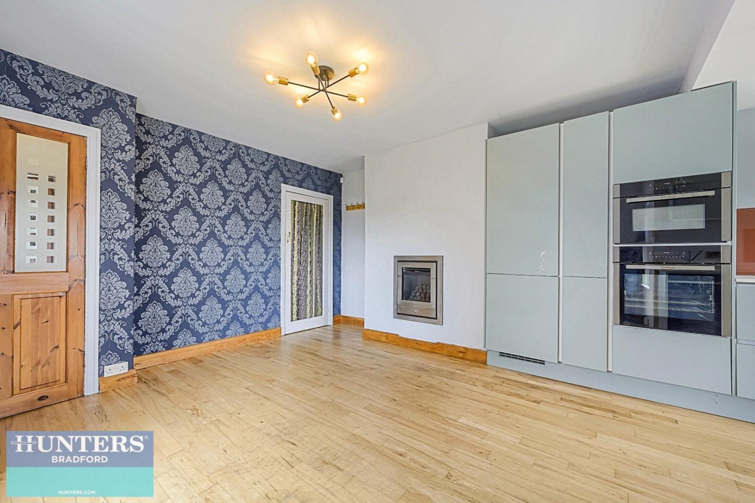 Hunsworth Lane East Bierley, Bradford, West Yorkshire, BD4 6PU ...