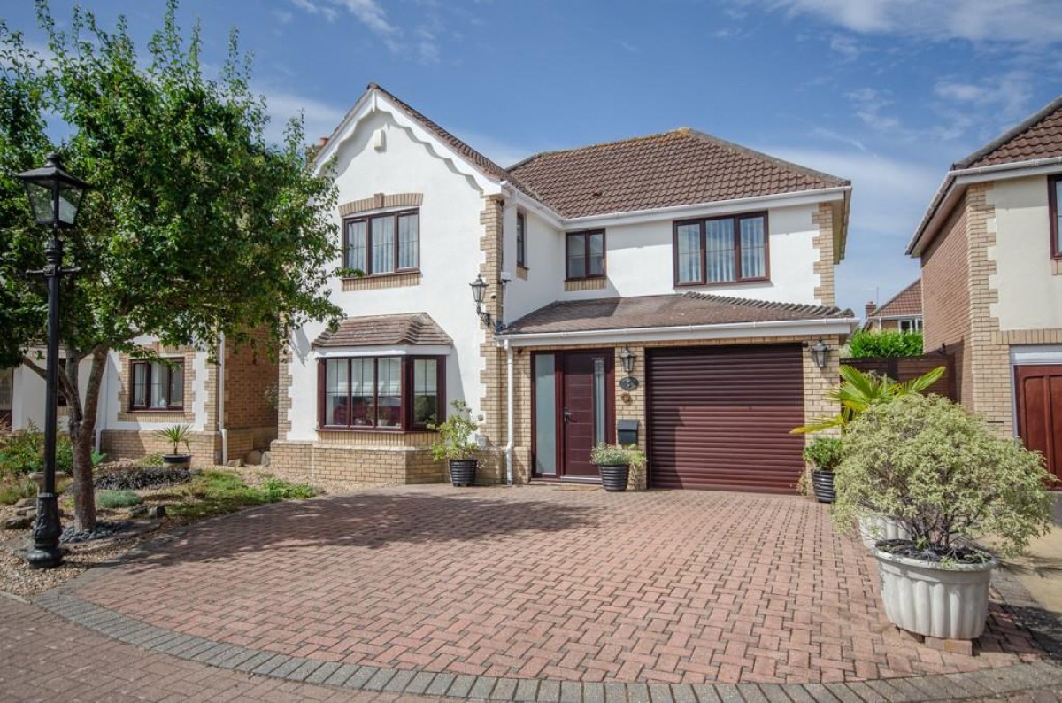 Bromley Heath Road, Downend, Bristol, BS16 6HZ | Hunters Estate Agents ...