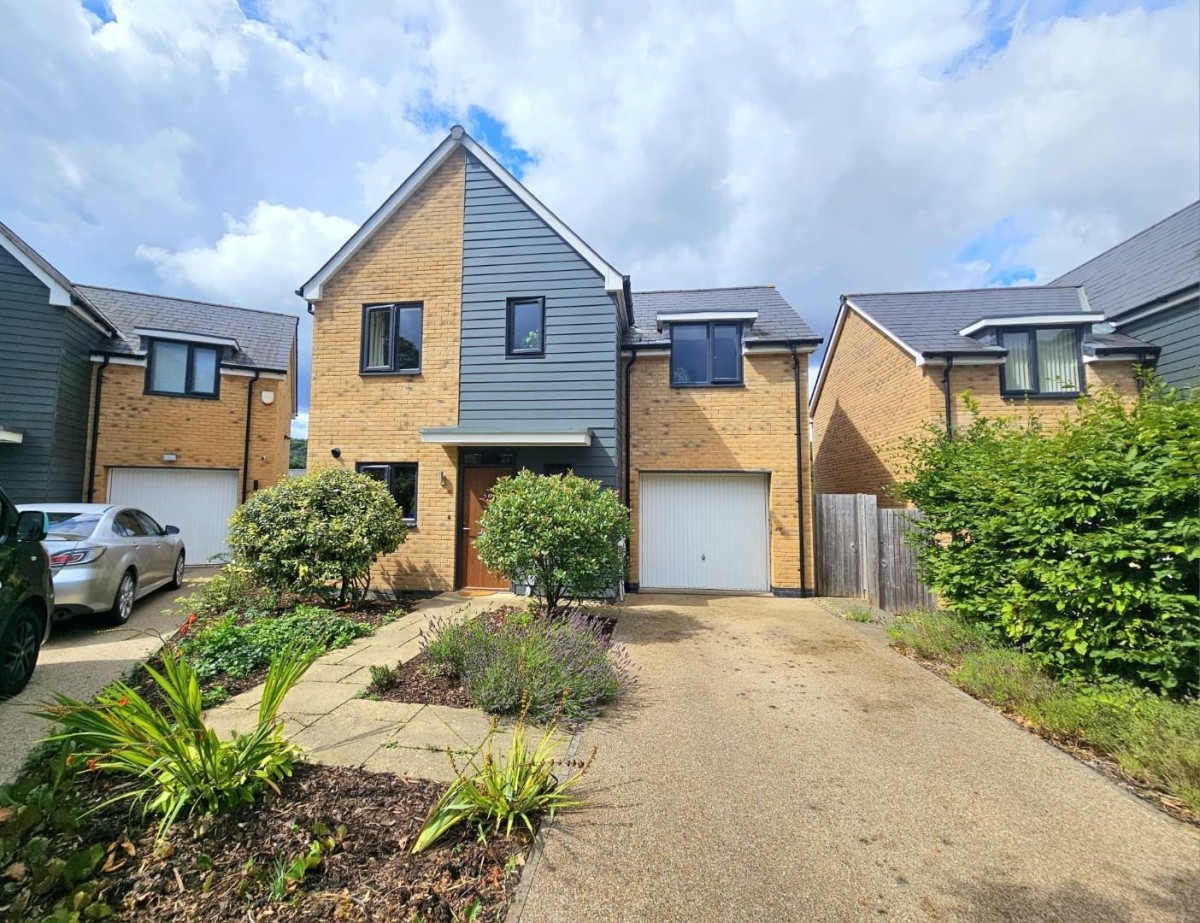 Budding Way, Dursley, GL11 5BE | Hunters Estate Agents & Letting Agents