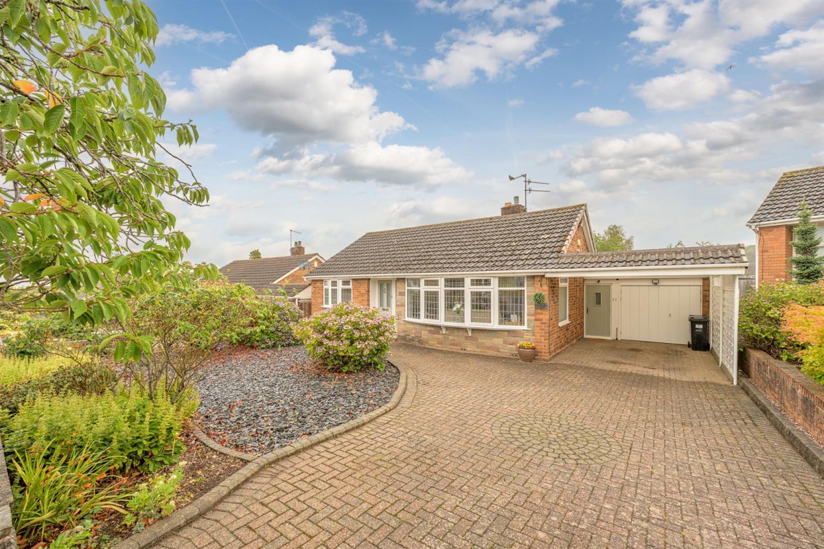 Swindell Road, Pedmore, Stourbridge, DY9 0TJ | Hunters Estate Agents ...