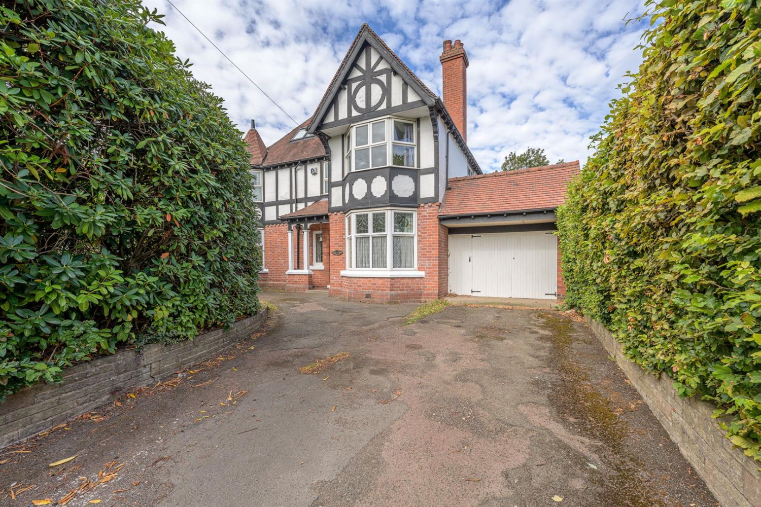 Ranworth, Ham Lane, Pedmore, Stourbridge, DY9 0UD | Hunters Estate ...