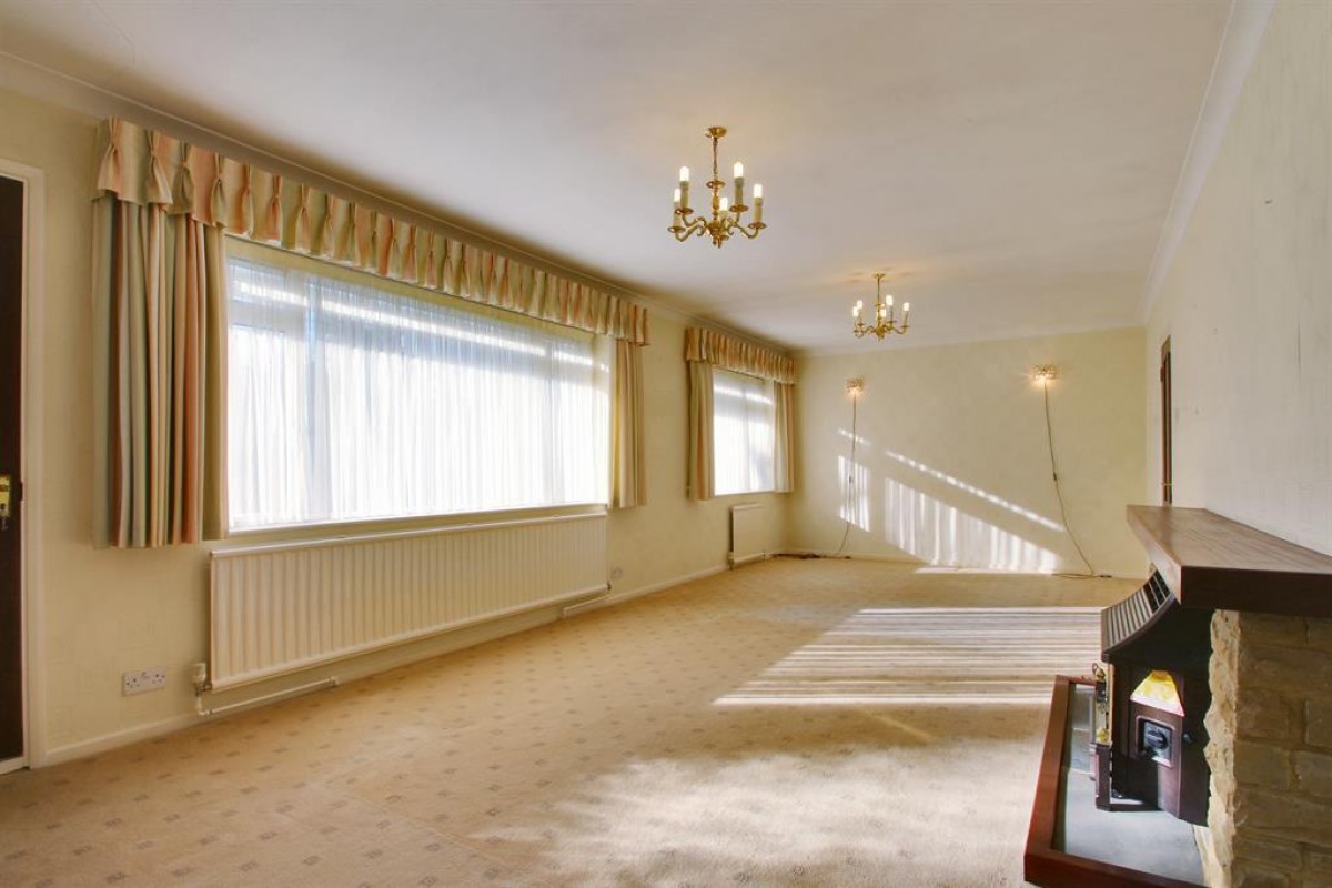 Crook Log, Bexleyheath, Kent, DA6 8EB | Hunters Estate Agents & Letting ...