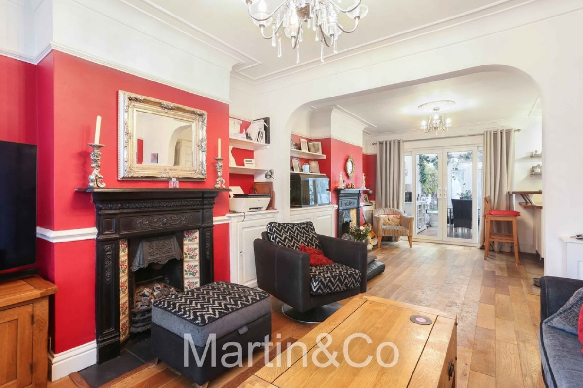 3 bedrooms House for sale in Sutton Common Road, Sutton SM3 | Martin & Co