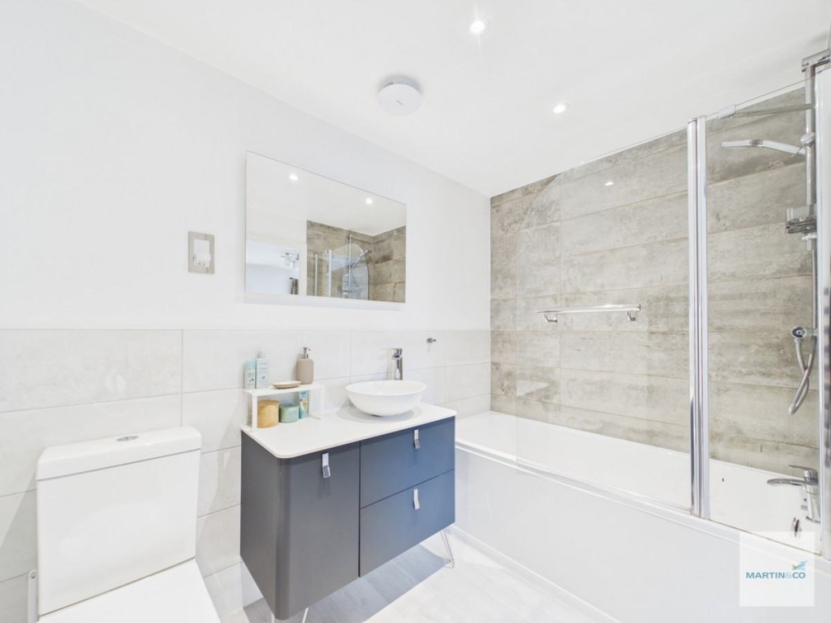 4 bedrooms House for sale in Alderman Close, Beeston, Nottingham ...