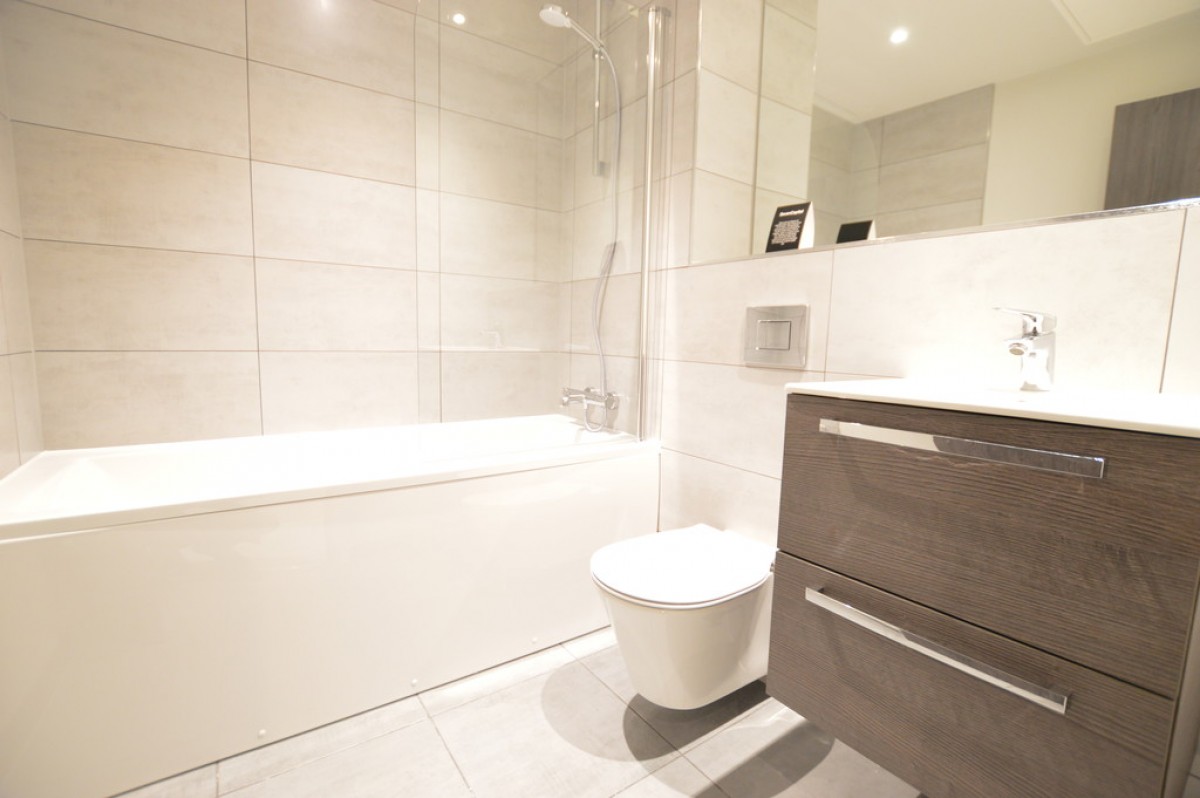 1 bedroom Flat for sale in Iron House, Metal Works, Petersfield Ave ...