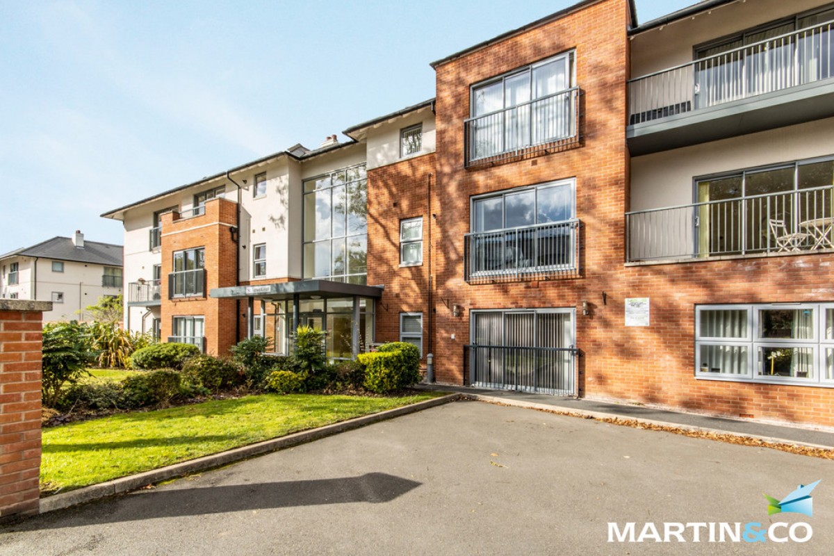 2 bedrooms Flat for sale in St James Court, Highfield Road, Edgbaston ...