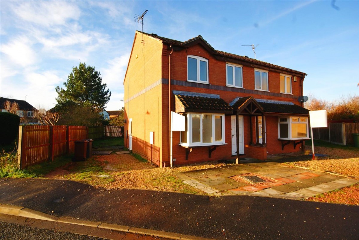 3 bedrooms House to rent in Ridgewell Close, Doddington Park | Martin & Co