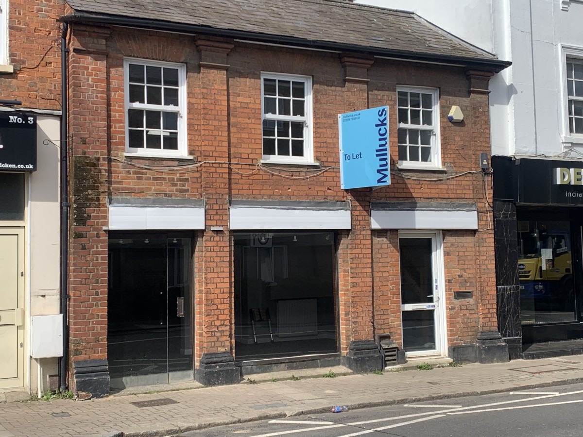 Commercial Property to rent in 5 Northgate End, Bishop`s Stortford ...