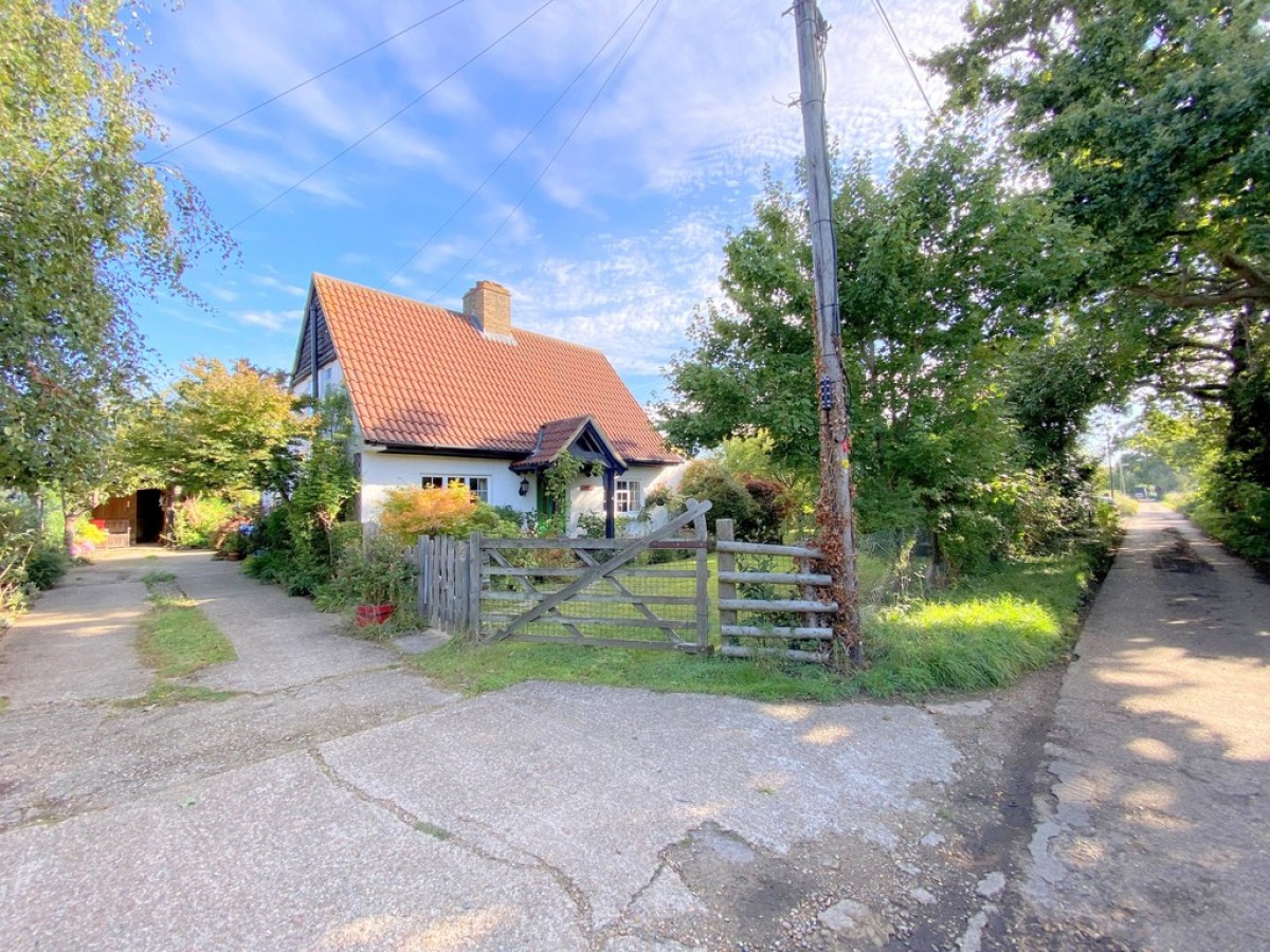 Smallholdings, Clockhouse Lane, Ashford | S J Smith